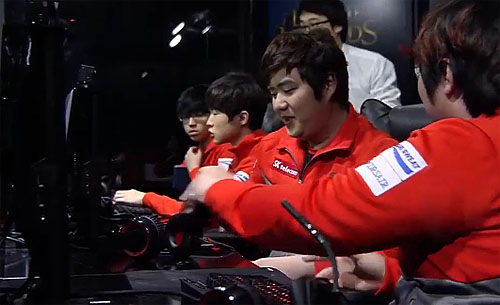 '롤챔스' 라이벌의 날 SKT ·CJ 동반승리