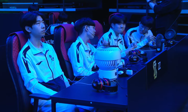 [PMPS] ZZ, 파이널 첫 날 압도적 선두 질주