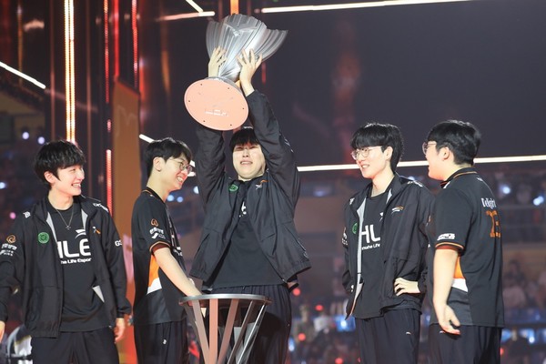 한화생명, 창단 8년 만에 'LCK' 첫 우승